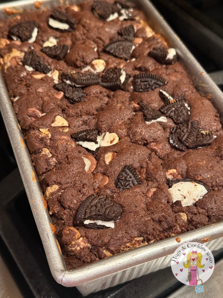 Stuffed Oreo Cookie Cake - Hugs and Cookies XOXO